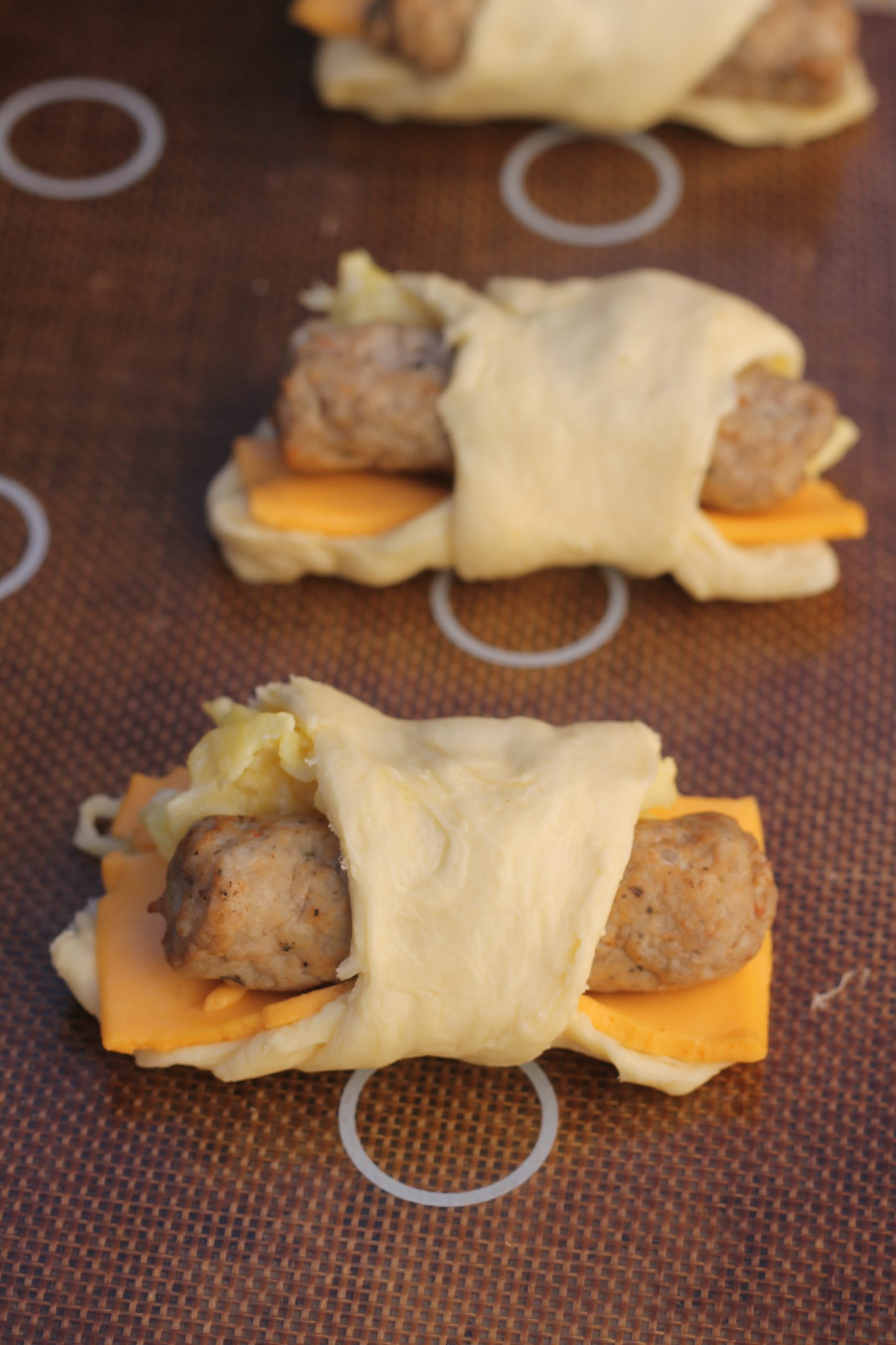 How To Make Breakfast Roll-Ups | Hustle Mom Repeat